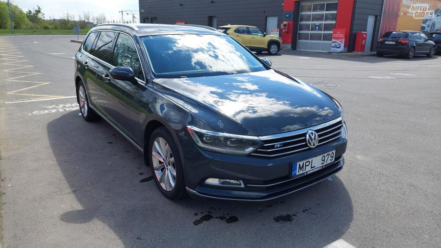Grey Volkswagen Passat 2019 in Vilnius, with an engine capacity of 2.00 L and mileage of 253 thousand km for 12950 €, photo 1 on AUTOMOTO.COM.LV