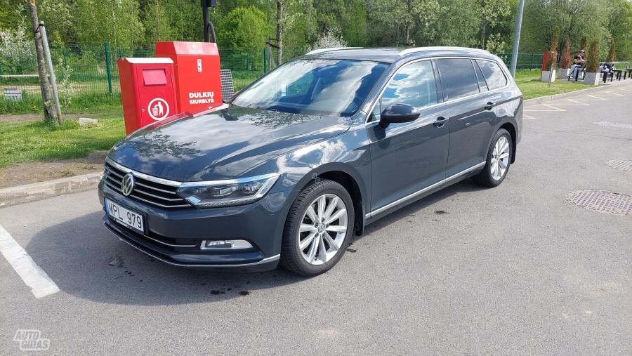 Grey Volkswagen Passat 2019 in Vilnius, with an engine capacity of 2.00 L and mileage of 253 thousand km for 12950 €, photo 3 on AUTOMOTO.COM.LV