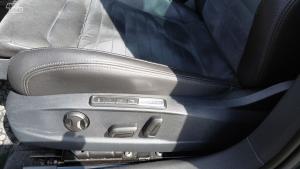 Grey Volkswagen Passat 2019 in Vilnius, with an engine capacity of 2.00 L and mileage of 253 thousand km for 12950 €, photo 11 on AUTOMOTO.COM.LV