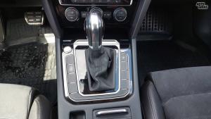 Grey Volkswagen Passat 2019 in Vilnius, with an engine capacity of 2.00 L and mileage of 253 thousand km for 12950 €, photo 14 on AUTOMOTO.COM.LV