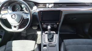Grey Volkswagen Passat 2019 in Vilnius, with an engine capacity of 2.00 L and mileage of 253 thousand km for 12950 €, photo 16 on AUTOMOTO.COM.LV