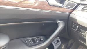 Grey Volkswagen Passat 2019 in Vilnius, with an engine capacity of 2.00 L and mileage of 253 thousand km for 12950 €, photo 17 on AUTOMOTO.COM.LV
