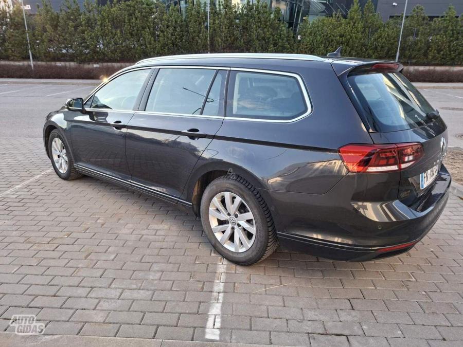 Grey Volkswagen Passat 2019 in Vilnius, with an engine capacity of 2.00 L and mileage of 220 thousand km for 12600 €, photo 4 on AUTOMOTO.COM.LV