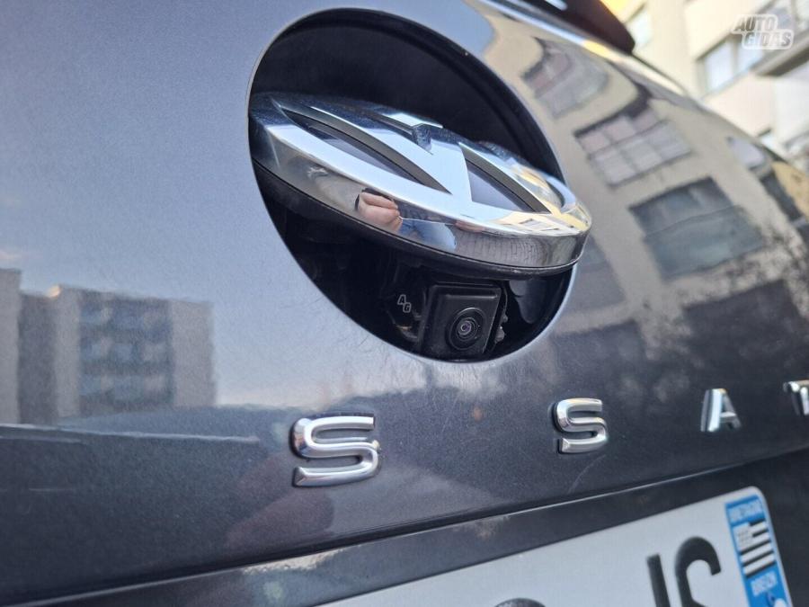 Grey Volkswagen Passat 2019 in Vilnius, with an engine capacity of 2.00 L and mileage of 220 thousand km for 12600 €, photo 7 on AUTOMOTO.COM.LV