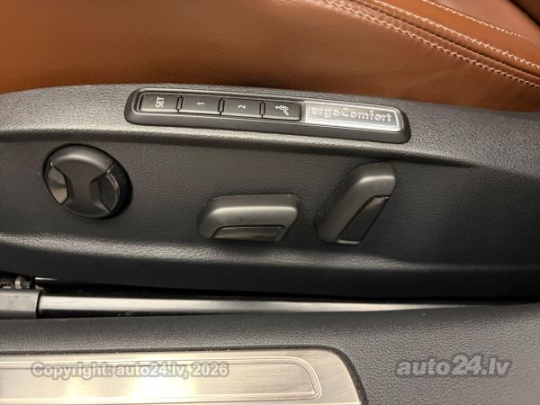 Grey Volkswagen Passat 2019 in Tallinn, with an engine capacity of 2.00 L and mileage of 152 thousand km for 19900 €, photo 9 on AUTOMOTO.COM.LV
