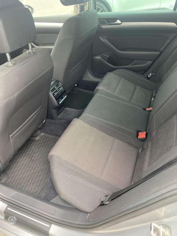 Pelēks Volkswagen Passat 2019 Viļņa, ar dzinēja tilpumu 1.40 L un nobraukumu 188 tūkst. km par 10800 €, foto 7 vietnē AUTOMOTO.COM.LV