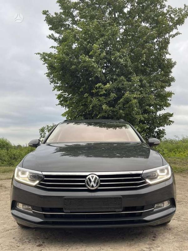 Pelēks Volkswagen Passat 2019 Kauņa, ar dzinēja tilpumu 1.97 L un nobraukumu 239 tūkst. km par 9650 €, foto 5 vietnē AUTOMOTO.COM.LV