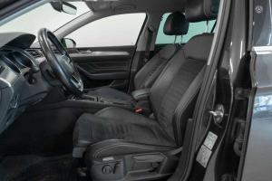Pelēks Volkswagen Passat 2019 Viļņa, ar dzinēja tilpumu 2.00 L un nobraukumu 199 tūkst. km par 16700 €, foto 8 vietnē AUTOMOTO.COM.LV