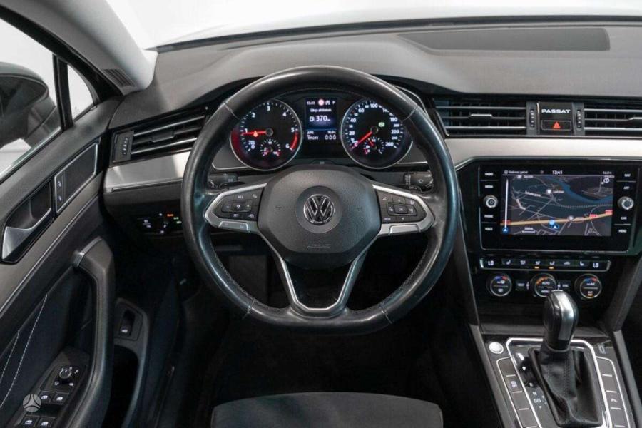 Pelēks Volkswagen Passat 2019 Viļņa, ar dzinēja tilpumu 2.00 L un nobraukumu 199 tūkst. km par 16700 €, foto 10 vietnē AUTOMOTO.COM.LV