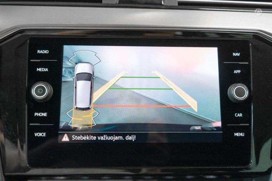 Pelēks Volkswagen Passat 2019 Viļņa, ar dzinēja tilpumu 2.00 L un nobraukumu 199 tūkst. km par 16700 €, foto 13 vietnē AUTOMOTO.COM.LV