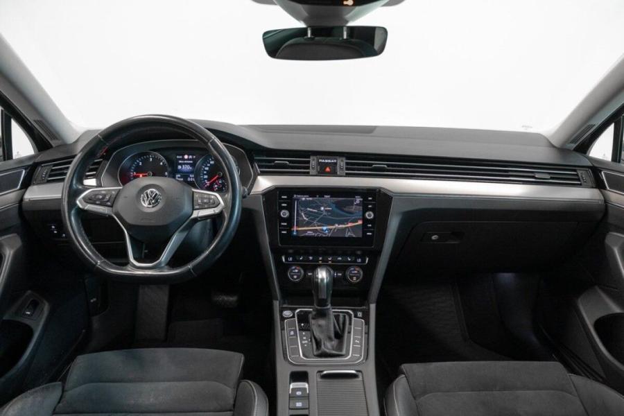 Pelēks Volkswagen Passat 2019 Viļņa, ar dzinēja tilpumu 2.00 L un nobraukumu 199 tūkst. km par 16700 €, foto 13 vietnē AUTOMOTO.COM.LV