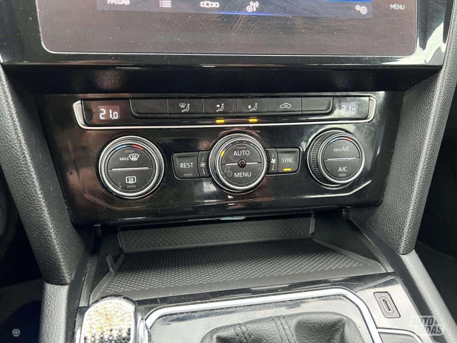 Pelēks Volkswagen Passat 2019 Šauļi, ar dzinēja tilpumu 2.00 L un nobraukumu 196 tūkst. km par 12900 €, foto 17 vietnē AUTOMOTO.COM.LV