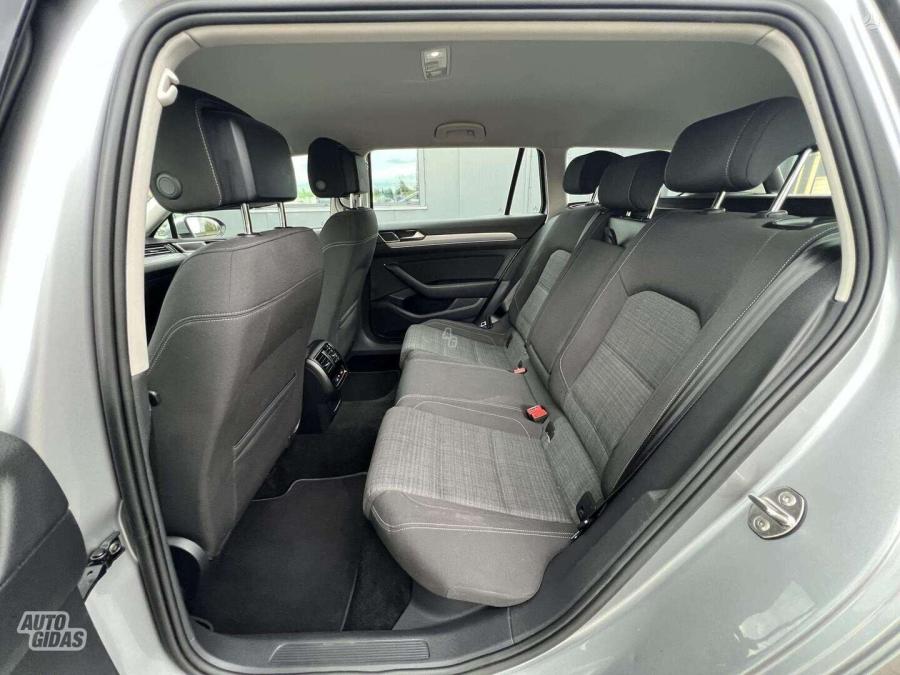 Pelēks Volkswagen Passat 2019 Šauļi, ar dzinēja tilpumu 2.00 L un nobraukumu 196 tūkst. km par 12900 €, foto 20 vietnē AUTOMOTO.COM.LV