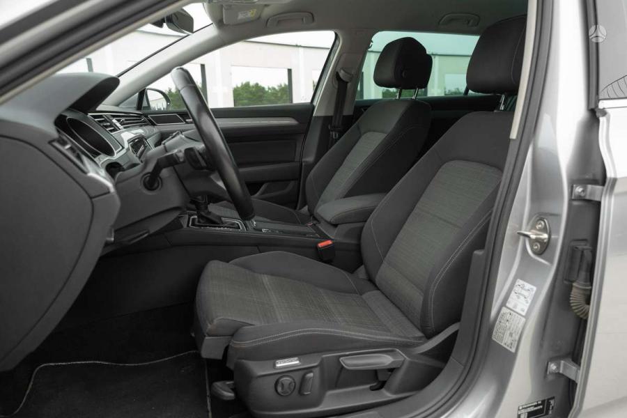 Pelēks Volkswagen Passat 2019 Viļņa, ar dzinēja tilpumu 1.60 L un nobraukumu 260 tūkst. km par 12950 €, foto 9 vietnē AUTOMOTO.COM.LV