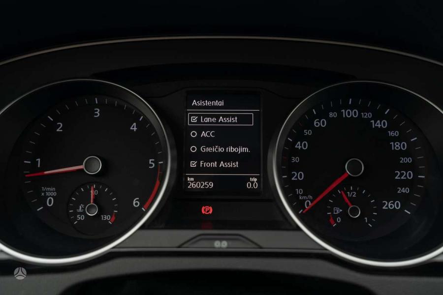 Pelēks Volkswagen Passat 2019 Viļņa, ar dzinēja tilpumu 1.60 L un nobraukumu 260 tūkst. km par 12950 €, foto 16 vietnē AUTOMOTO.COM.LV