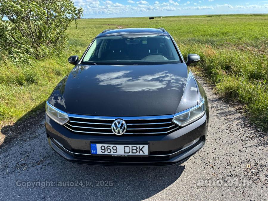 Grey Volkswagen Passat 2019 in Parnu, with an engine capacity of 1.50 L and mileage of 195 thousand km for 13900 €, photo 4 on AUTOMOTO.COM.LV