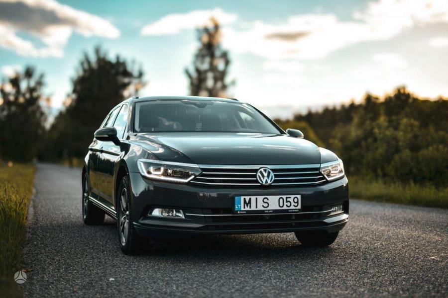 Pelēks Volkswagen Passat 2019 Ukmergė, ar dzinēja tilpumu 1.97 L un nobraukumu 201 tūkst. km par 16000 €, foto 1 vietnē AUTOMOTO.COM.LV