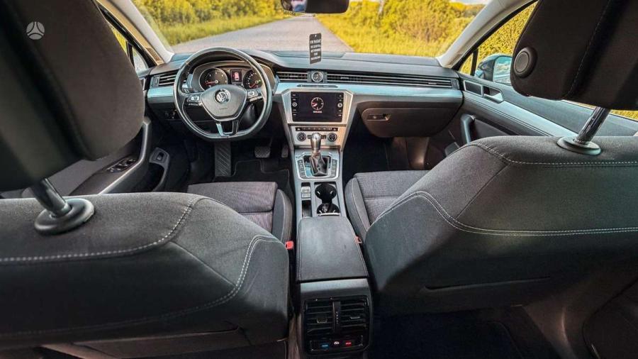 Pelēks Volkswagen Passat 2019 Ukmergė, ar dzinēja tilpumu 1.97 L un nobraukumu 201 tūkst. km par 16000 €, foto 18 vietnē AUTOMOTO.COM.LV