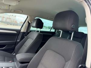 Pelēks Volkswagen Passat 2019 Marijampole, ar dzinēja tilpumu 1.97 L un nobraukumu 289 tūkst. km par 8450 €, foto 16 vietnē AUTOMOTO.COM.LV