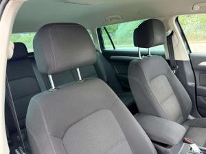 Pelēks Volkswagen Passat 2019 Marijampole, ar dzinēja tilpumu 1.97 L un nobraukumu 289 tūkst. km par 8450 €, foto 20 vietnē AUTOMOTO.COM.LV