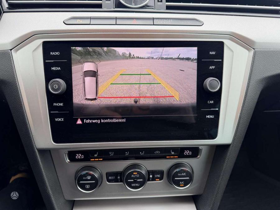 Pelēks Volkswagen Passat 2019 Marijampole, ar dzinēja tilpumu 1.97 L un nobraukumu 289 tūkst. km par 8450 €, foto 22 vietnē AUTOMOTO.COM.LV