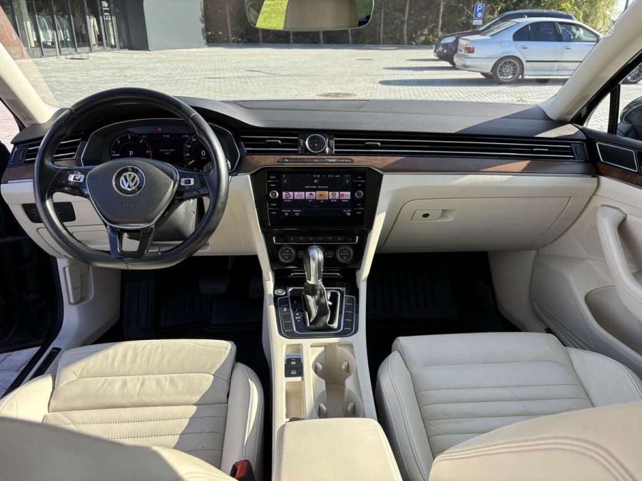 Grey Volkswagen Passat 2019 in Klaipeda, with an engine capacity of 1.97 L and mileage of 248 thousand km for 13100 €, photo 14 on AUTOMOTO.COM.LV