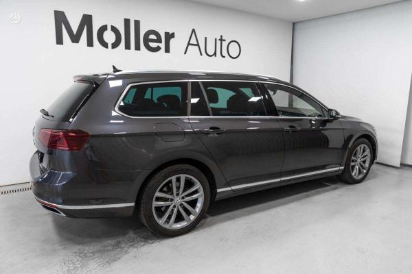 Grey Volkswagen Passat 2020 in Vilnius, with an engine capacity of 2.00 L and mileage of 153 thousand km for 16900 €, photo 3 on AUTOMOTO.COM.LV