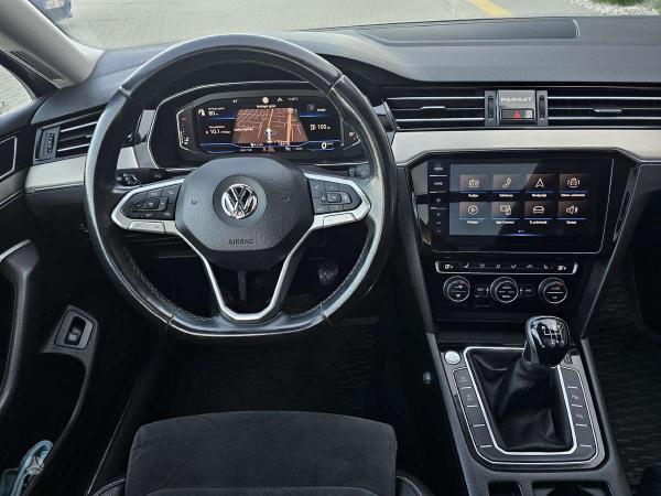 Pelēks Volkswagen Passat 2020 Klaipėda, ar dzinēja tilpumu 1.97 L un nobraukumu 287 tūkst. km par 14350 €, foto 8 vietnē AUTOMOTO.COM.LV