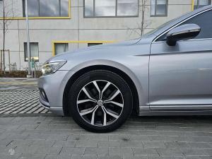 Grey Volkswagen Passat 2020 in Klaipeda, with an engine capacity of 1.97 L and mileage of 287 thousand km for 14300 €, photo 9 on AUTOMOTO.COM.LV