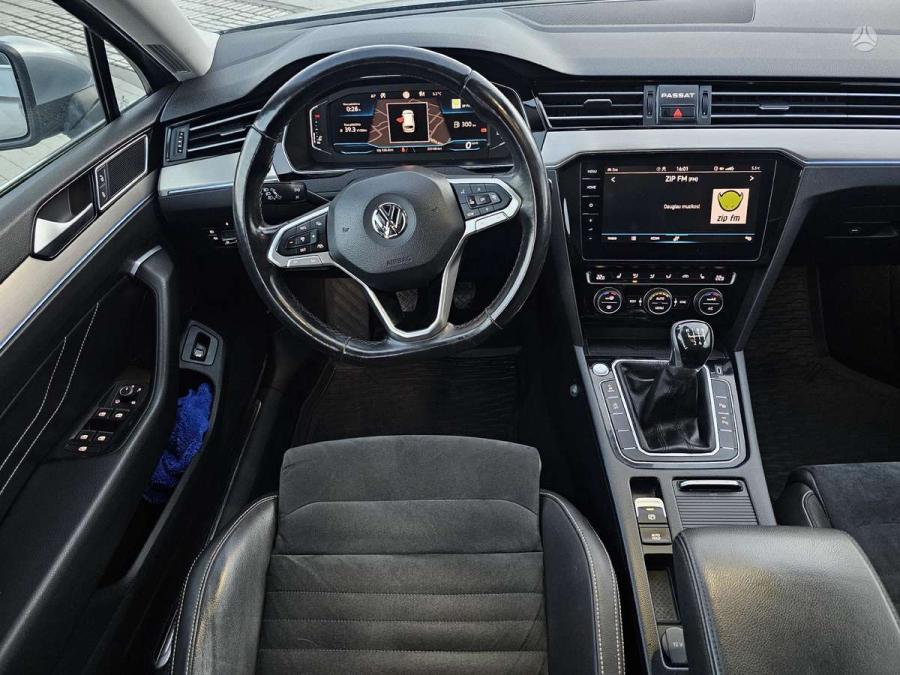 Grey Volkswagen Passat 2020 in Klaipeda, with an engine capacity of 1.97 L and mileage of 287 thousand km for 14300 €, photo 16 on AUTOMOTO.COM.LV