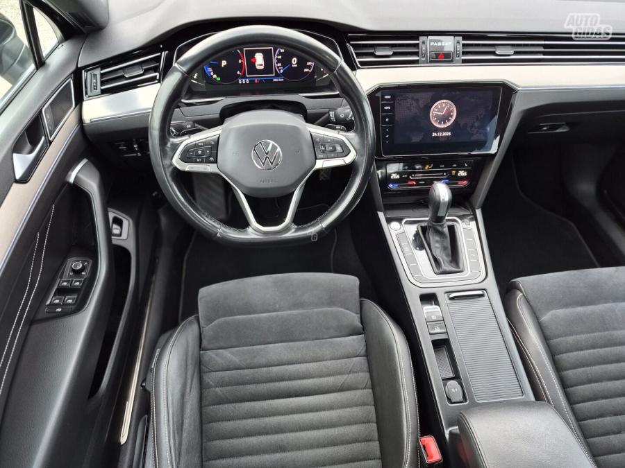 Grey Volkswagen Passat 2020 in Vilnius, with an engine capacity of 2.00 L and mileage of 200 thousand km for 16700 €, photo 9 on AUTOMOTO.COM.LV