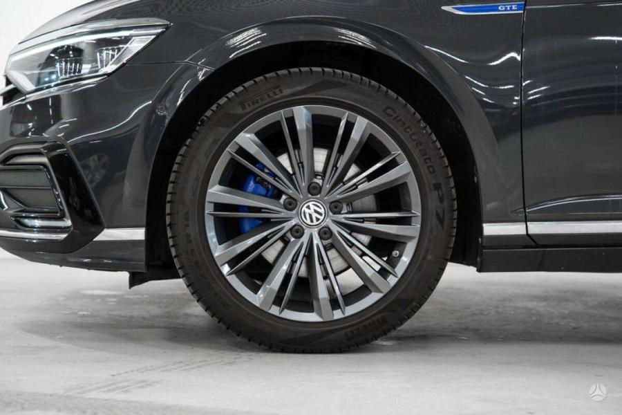 Pelēks Volkswagen Passat 2020 Viļņa, ar dzinēja tilpumu 1.40 L un nobraukumu 107 tūkst. km par 22350 €, foto 30 vietnē AUTOMOTO.COM.LV