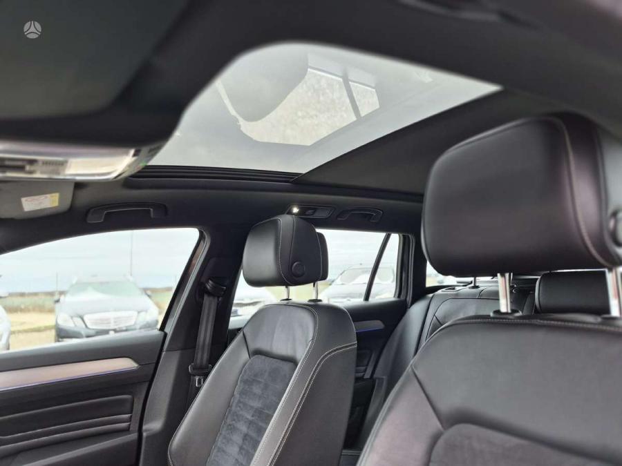 Grey Volkswagen Passat 2020 in Kursenai, with an engine capacity of 1.97 L and mileage of 200 thousand km for 15950 €, photo 22 on AUTOMOTO.COM.LV