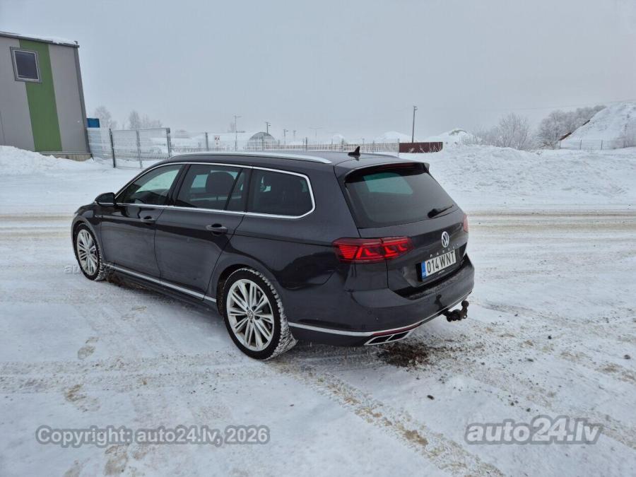 Grey Volkswagen Passat 2020 in Tallinn, with an engine capacity of 2.00 L and mileage of 165 thousand km for 22800 €, photo 4 on AUTOMOTO.COM.LV