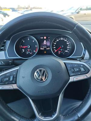 Grey Volkswagen Passat 2020 in Kaunas, with an engine capacity of 1.97 L and mileage of 377 thousand km for 9999 €, photo 11 on AUTOMOTO.COM.LV