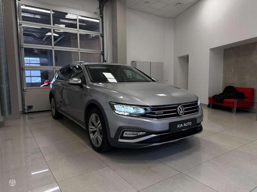 Grey Volkswagen Passat 2020 in Vilnius, with an engine capacity of 2.00 L and mileage of 215 thousand km for 17390 €, photo 26 on AUTOMOTO.COM.LV