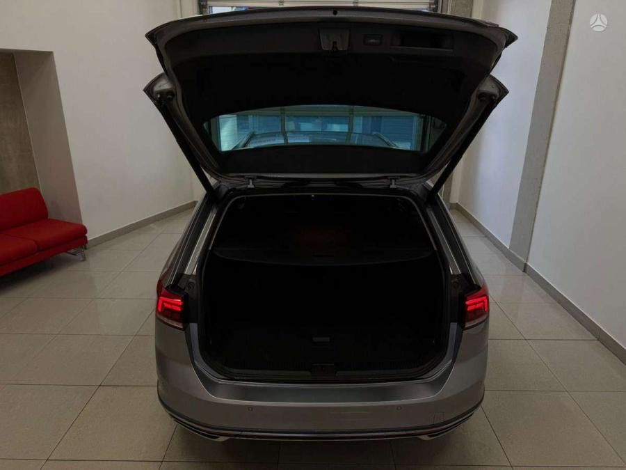 Grey Volkswagen Passat 2020 in Vilnius, with an engine capacity of 2.00 L and mileage of 215 thousand km for 17390 €, photo 27 on AUTOMOTO.COM.LV