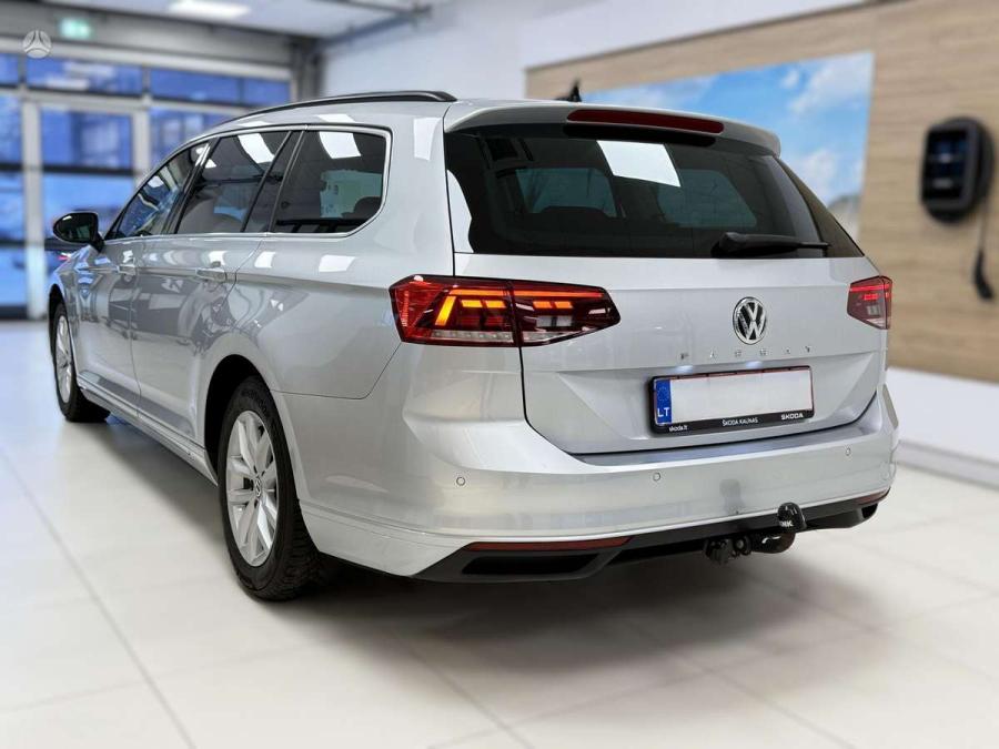 Pelēks Volkswagen Passat 2020 Kauņa, ar dzinēja tilpumu 1.50 L un nobraukumu 157 tūkst. km par 15900 €, foto 5 vietnē AUTOMOTO.COM.LV