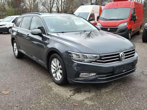 Grey Volkswagen Passat 2020 in Vilnius, with an engine capacity of 1.97 L and mileage of 246 thousand km for 13600 €, photo 2 on AUTOMOTO.COM.LV