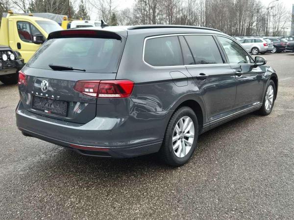 Grey Volkswagen Passat 2020 in Vilnius, with an engine capacity of 1.97 L and mileage of 246 thousand km for 13600 €, photo 3 on AUTOMOTO.COM.LV