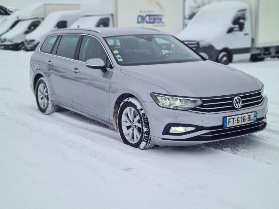 Pelēks Volkswagen Passat 2020 Tauragė, ar dzinēja tilpumu 1.60 L un nobraukumu 270 tūkst. km par 10500 €, foto 2 vietnē AUTOMOTO.COM.LV