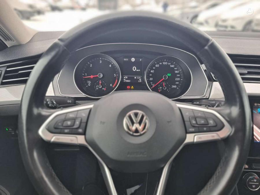 Pelēks Volkswagen Passat 2020 Tauragė, ar dzinēja tilpumu 1.60 L un nobraukumu 270 tūkst. km par 10500 €, foto 12 vietnē AUTOMOTO.COM.LV