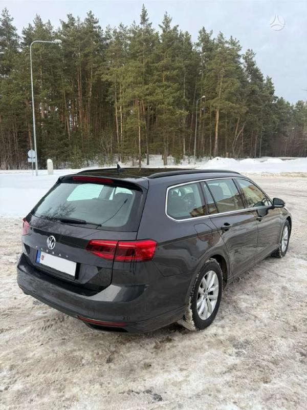 Grey Volkswagen Passat 2020 in Anyksciai, with an engine capacity of 2.00 L and mileage of 163 thousand km for 16650 €, photo 4 on AUTOMOTO.COM.LV