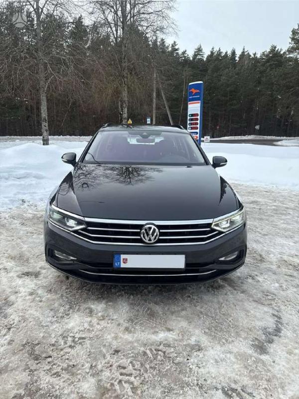 Grey Volkswagen Passat 2020 in Anyksciai, with an engine capacity of 2.00 L and mileage of 163 thousand km for 16650 €, photo 5 on AUTOMOTO.COM.LV