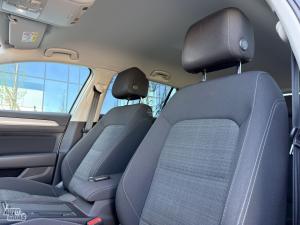 Pelēks Volkswagen Passat 2020 Panevēža, ar dzinēja tilpumu 2.00 L un nobraukumu 241 tūkst. km par 14600 €, foto 19 vietnē AUTOMOTO.COM.LV
