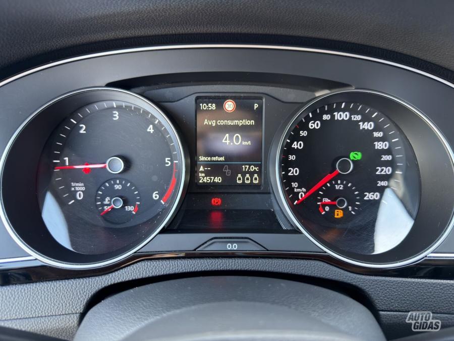 Pelēks Volkswagen Passat 2020 Panevēža, ar dzinēja tilpumu 2.00 L un nobraukumu 241 tūkst. km par 14600 €, foto 21 vietnē AUTOMOTO.COM.LV