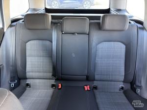 Grey Volkswagen Passat 2020 in Panevezys, with an engine capacity of 2.00 L and mileage of 241 thousand km for 14600 €, photo 34 on AUTOMOTO.COM.LV