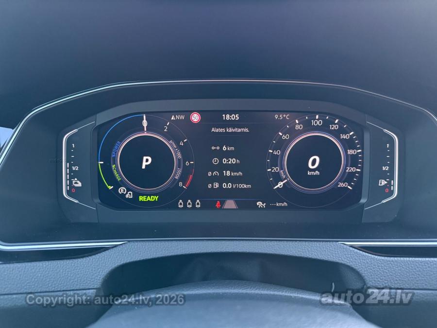 Pelēks Volkswagen Passat 2020 Tallina, ar dzinēja tilpumu 1.40 L un nobraukumu 149 tūkst. km par 18999 €, foto 18 vietnē AUTOMOTO.COM.LV