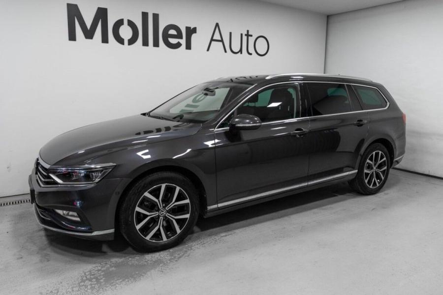 Grey Volkswagen Passat 2020 in Vilnius, with an engine capacity of 2.00 L and mileage of 130 thousand km for 21900 €, photo 3 on AUTOMOTO.COM.LV