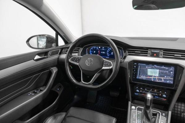 Pelēks Volkswagen Passat 2020 Viļņa, ar dzinēja tilpumu 2.00 L un nobraukumu 130 tūkst. km par 21900 €, foto 10 vietnē AUTOMOTO.COM.LV